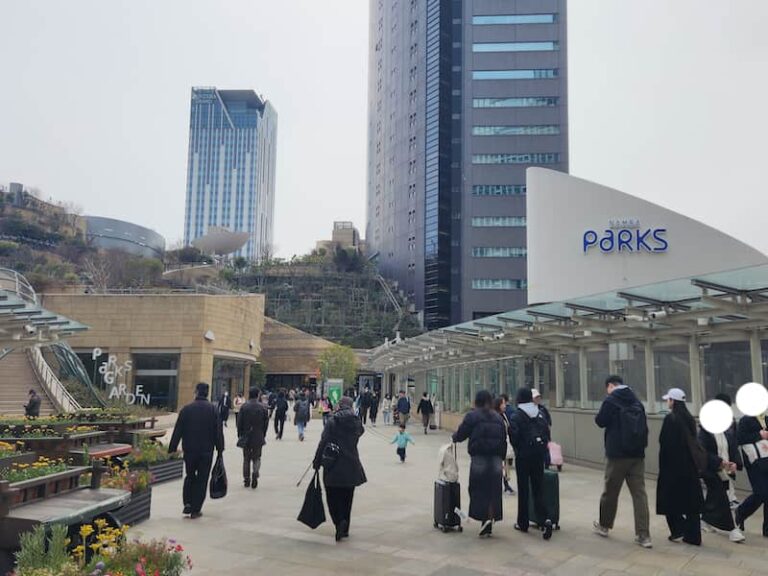 【2026年図解】なんばパークスの今使える喫煙所はここ！8階はある？－リラゾ(relazo)